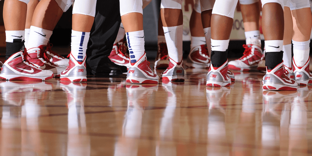 4-Out 1-In Motion Offense - Basics, Advanced Strategies and Playbook